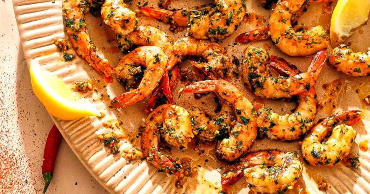 Cesnakové krevety (gambas al ajillo) - španielsky recept - Teplovzdušná ...